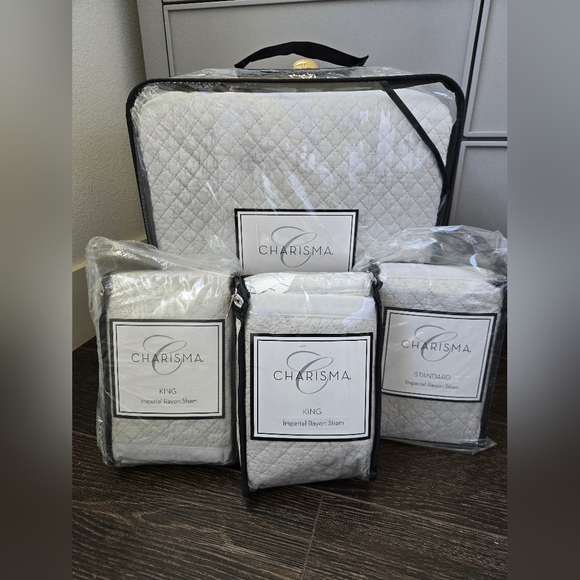 Charisma | Bedding | Nib Charisma Imperial Elegant Grey Diamond Quilted ...